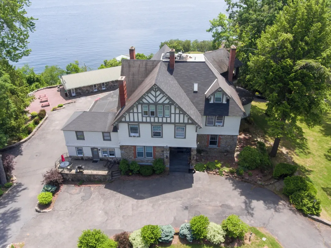 Depe Dene Lakeside Resort - Hudson Valley, NY