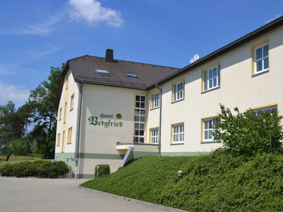 Hotel & Restaurant Bergfried - Saalfeld