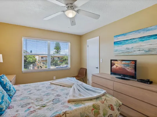 Stunning Pool View - Tropical Oasis, Steps To Beach - Treasure Island, FL