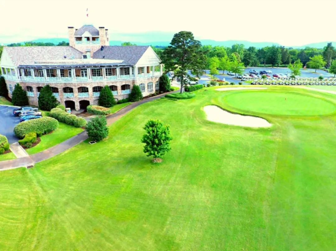 Convenient Location And Modern Comfort - Charming Getaway - Hot Springs, AR