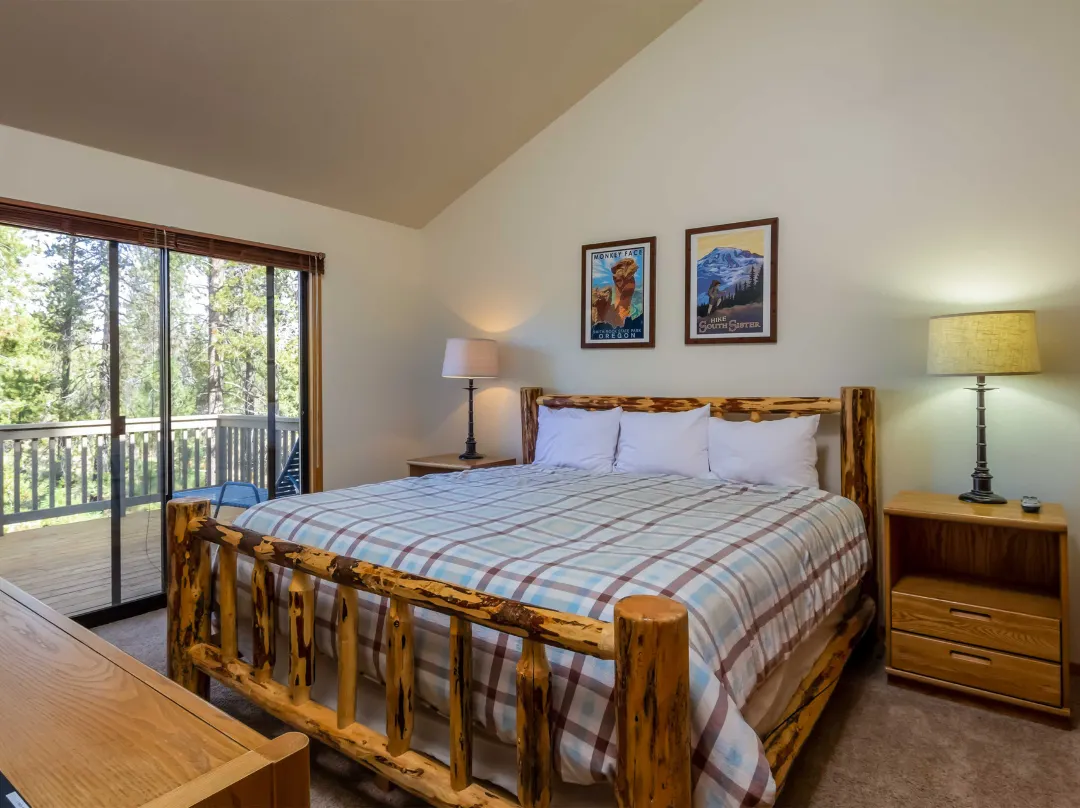 Private Hot Tub And Cozy Fireplace - Inviting Family Haven - Sunriver, OR