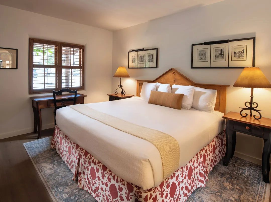 Piñon Court By La Fonda - Santa Fe, NM