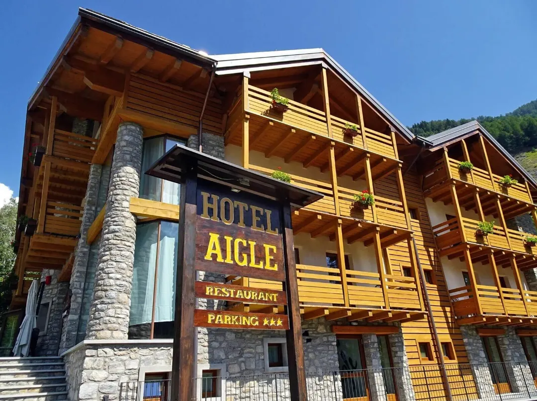 Hotel Aigle - Aosta Valley