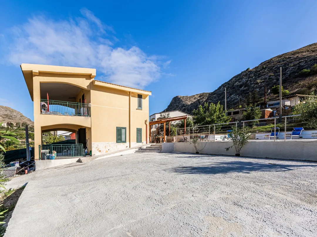 Family-friendly Sicily Stay - Realmonte