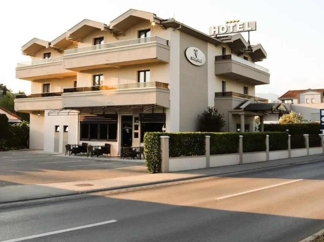 Hotel Holiday - Podgorica