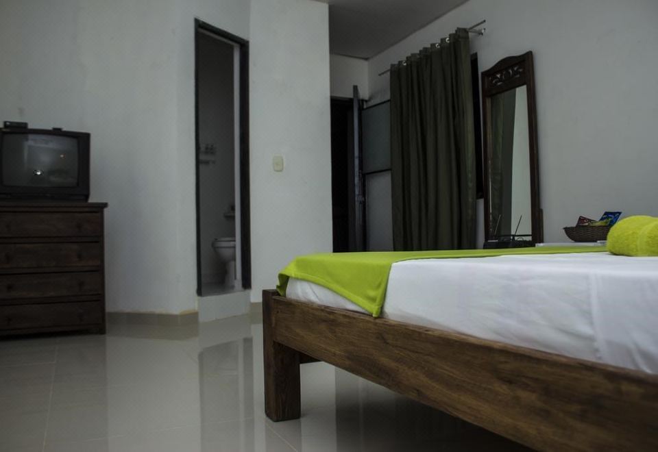 Hotel Don Rafa y Doña Leo,Flandes - Updated 2024 Reviews & Prices ...