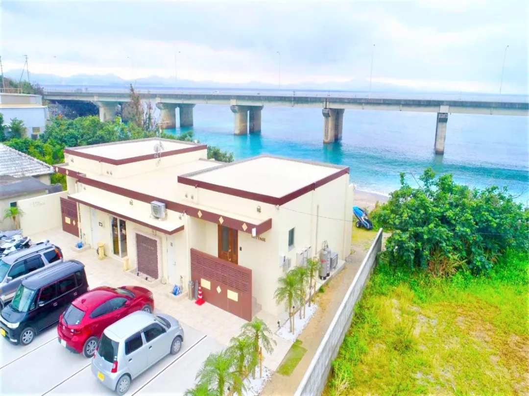 Oceans Cottage - Okinawa Prefecture, Japan