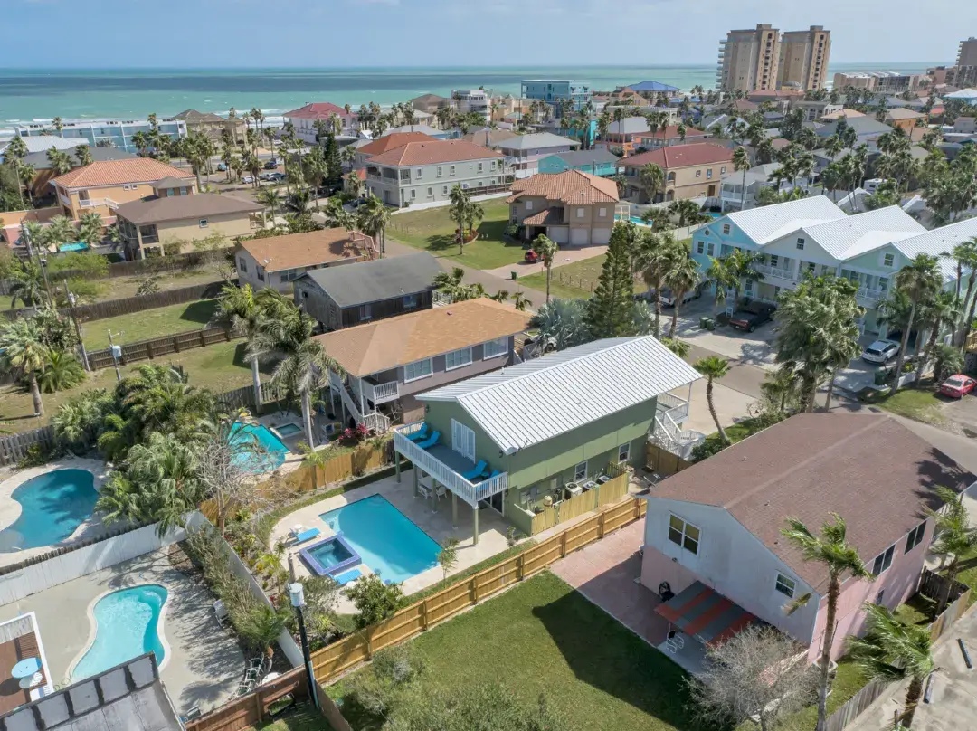 Charming Home With Pool And Hot Tub - Gorgeous Coastal Retreat - Port Isabel, TX