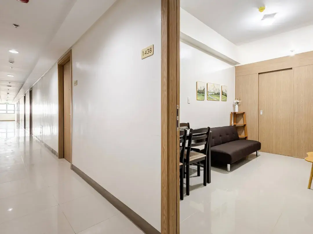 Near Sm Bf & Shopwise Slex Accessible 2br For 4 - Muntinlupa