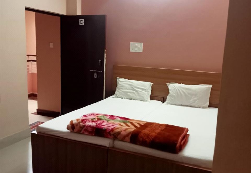 Sankatha Guest House, Varanasi,Domari - Updated Prices & Hotel Reviews ...