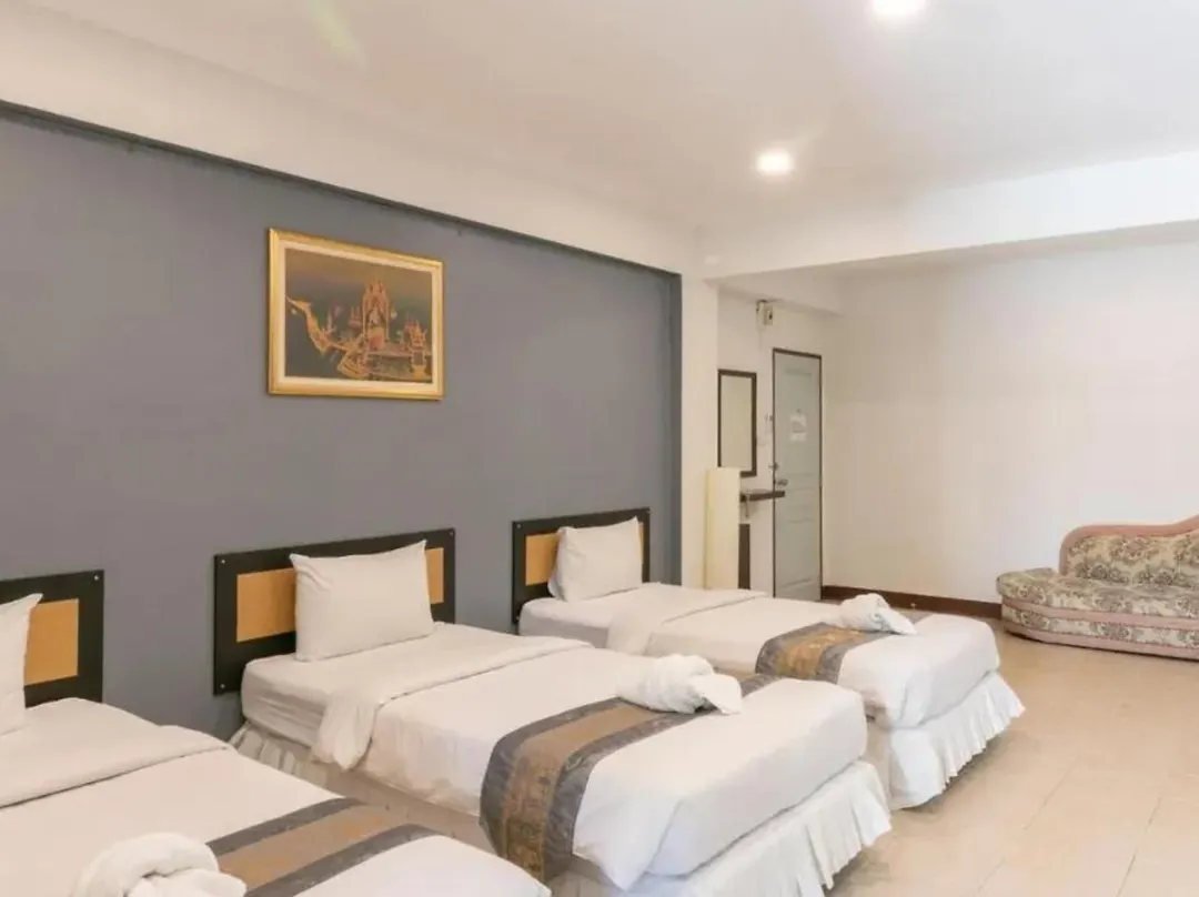 B9 Airport Resident - Lat Krabang