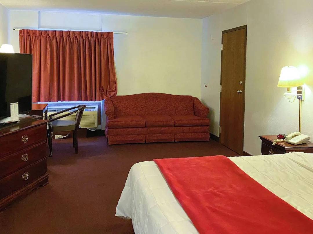 Voyageur Inn And Conference Center - Lake Delton, WI