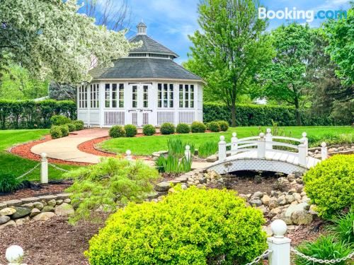 Biddle Point Inn - Bremen, IN