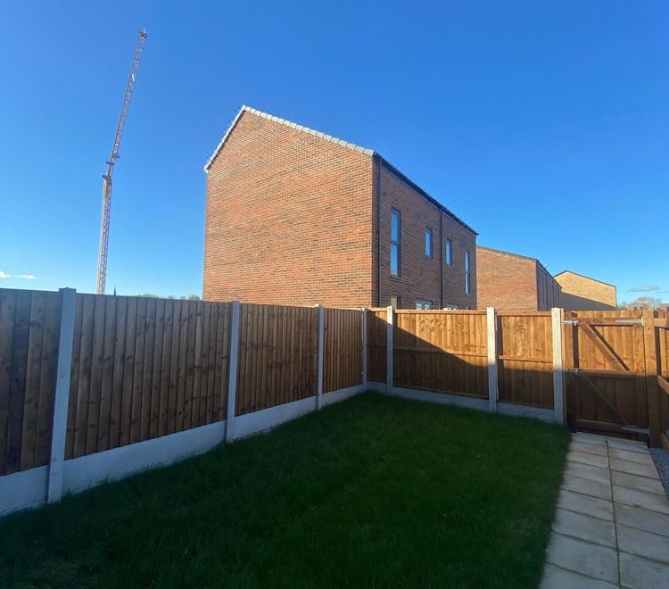 Beautiful 2Bd House Minutes from Manchester City, Salford - 2026 ...