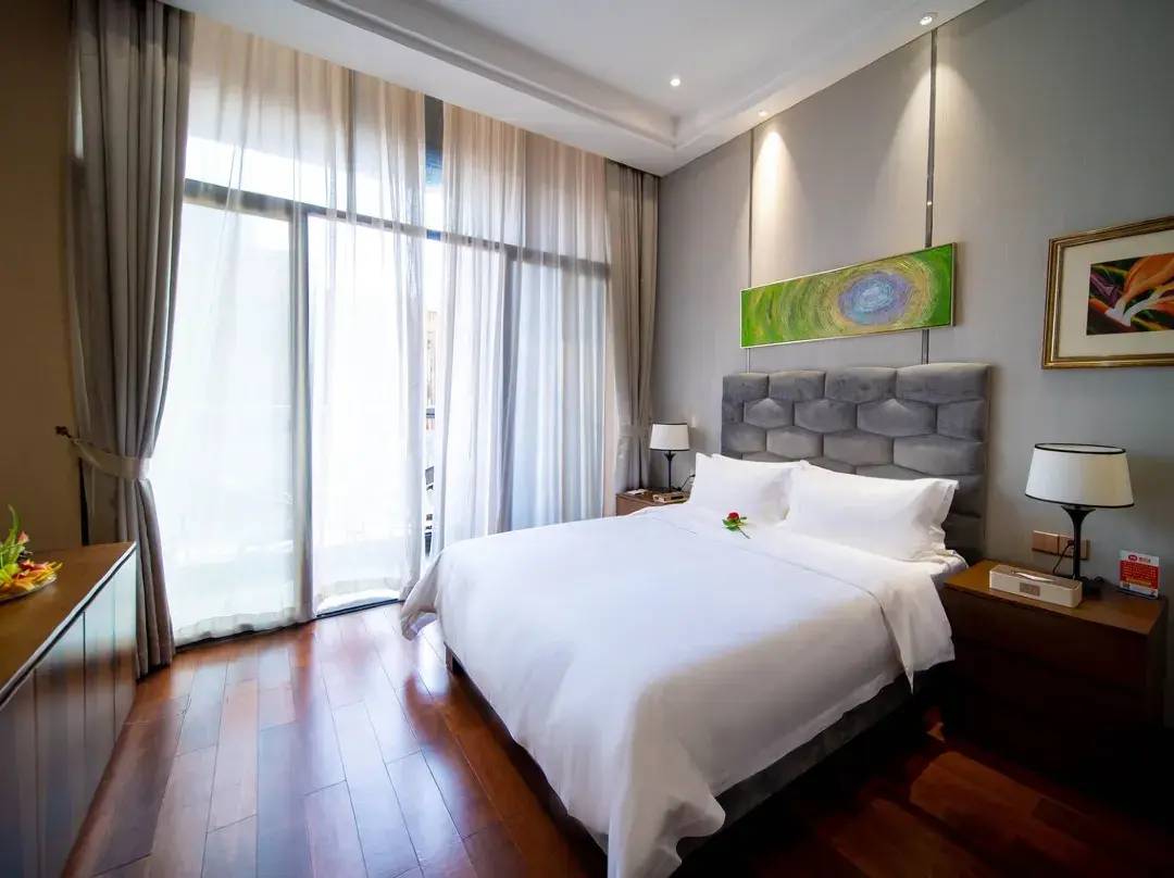 Aurora Boutique Apartment - 天水圍