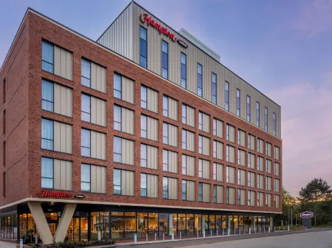 Hampton By Hilton Nuneaton - 뉴니튼
