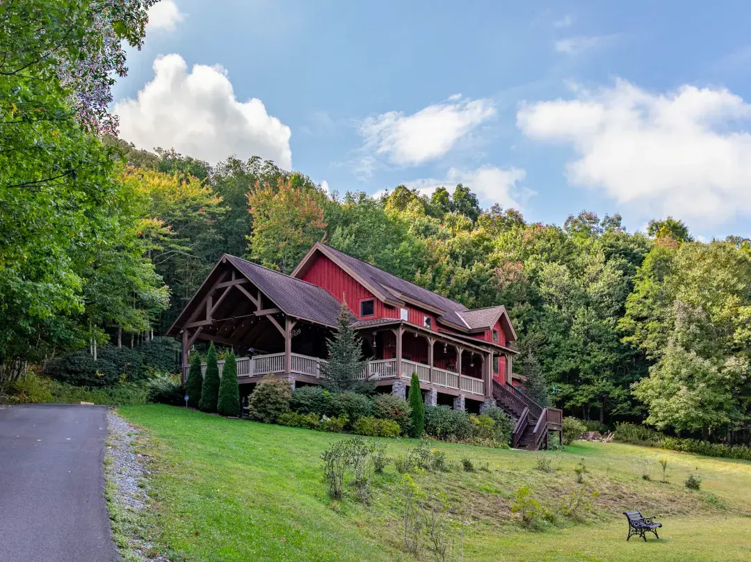 Stunning Views, Hot Tub And Fire Pit - Exquisite Mountain Haven - Sugar Mountain, NC