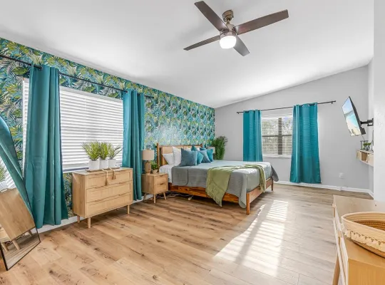 Charming Coastal Getaway With Cozy Living Area - Inviting Escape - Cocoa Beach, FL