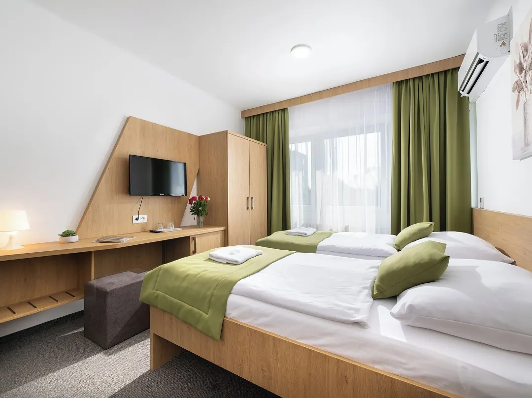 Hotel Plus - Bratislava