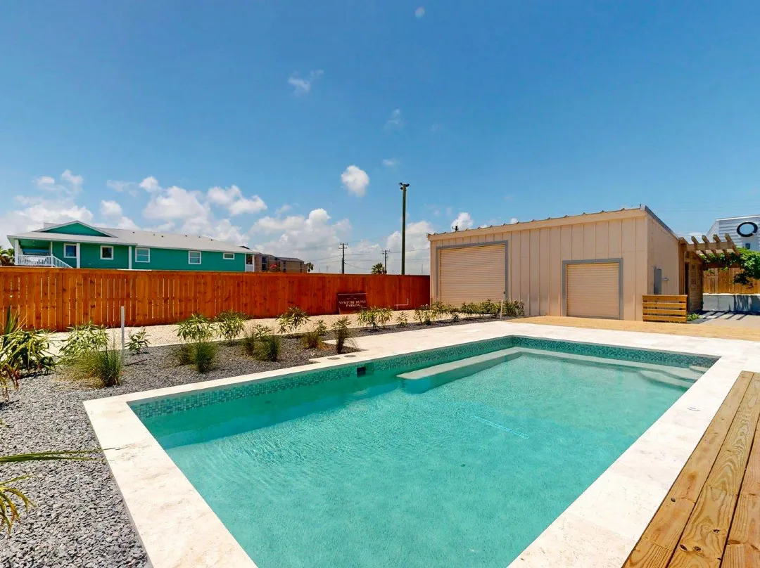 Old Town Port A, Golf Cart Access, Walking Distance To Shopping And Marina - Port Aransas, TX