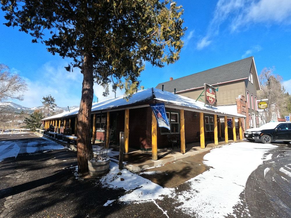 Creekside Lodge - Hope Valley, CA