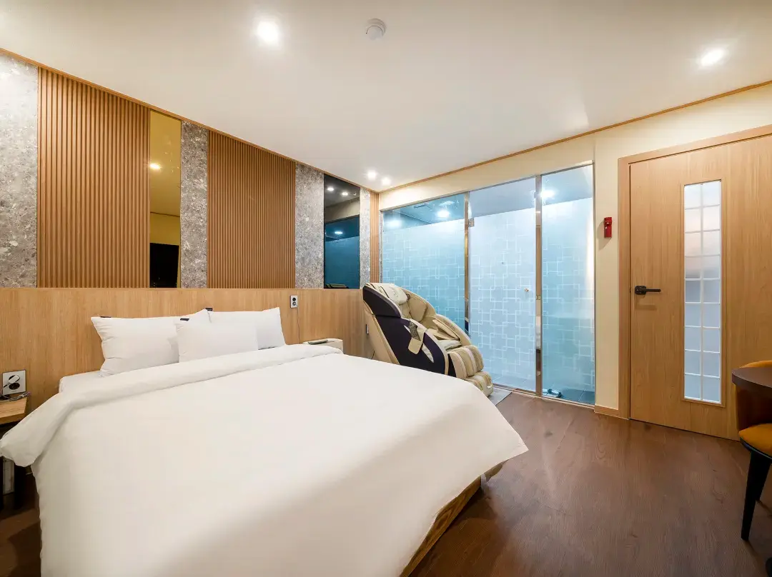 Seosan Heo & Jang Hanok Hotel Lake Park - 서산시