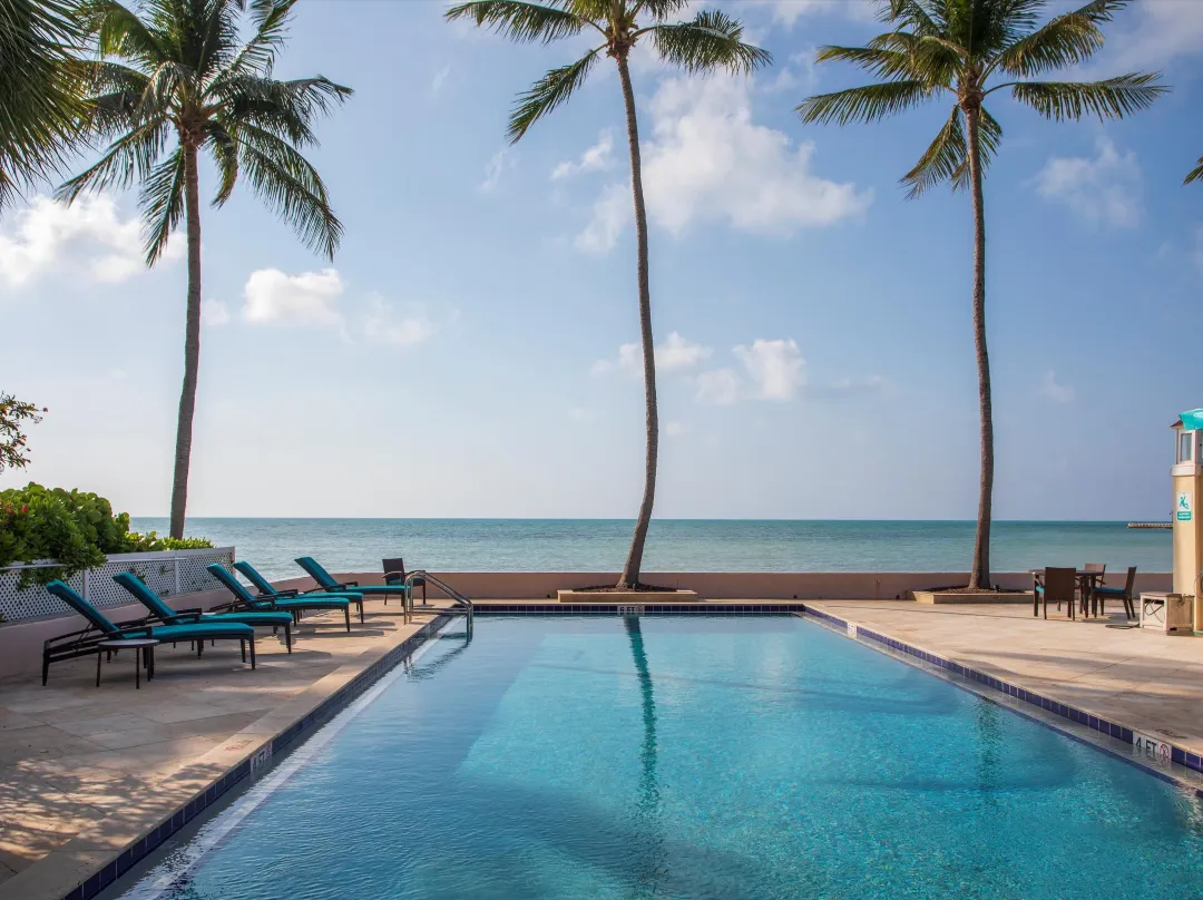 Serene Oceanfront Oasis With Breathtaking Views - Exquisite Coastal Retreat - Key West, FL