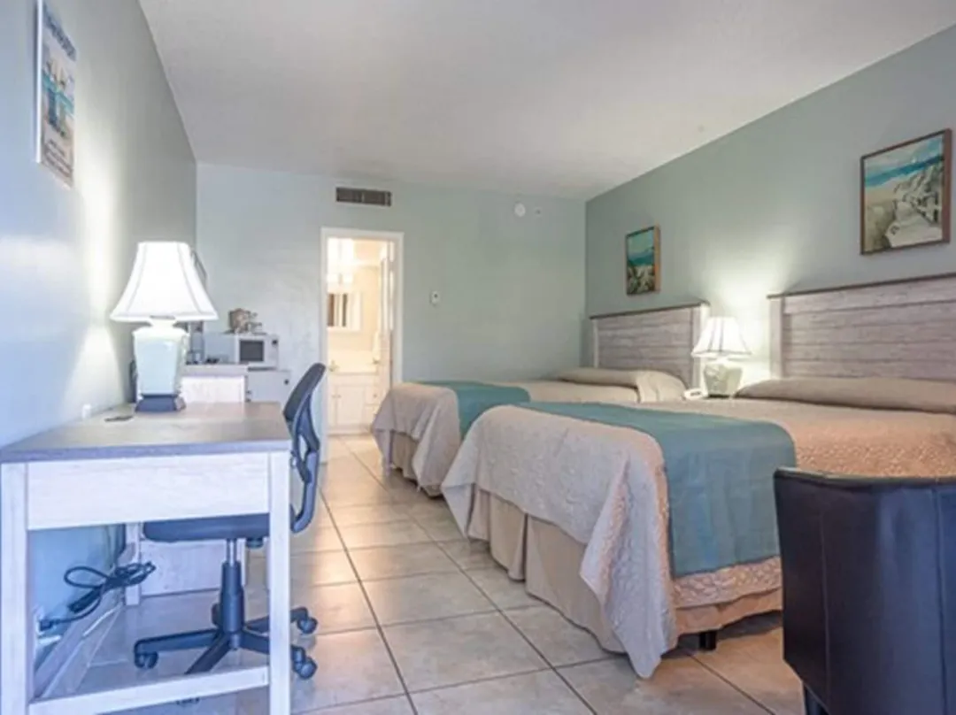 Carriage House Resort Motel - Boca Ratón, FL