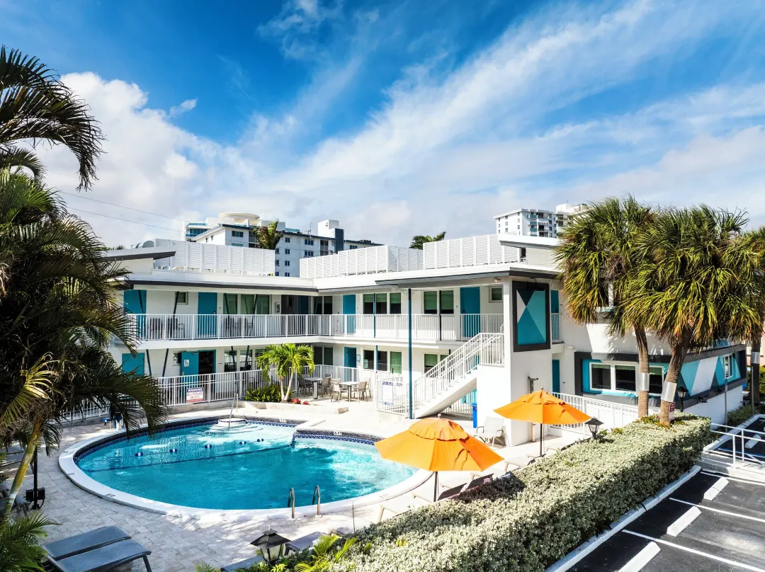 Rolo Beach Hotel - Wilton Manors, FL