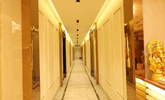 Hotel Moti (Dhimloni) - 2026 Prices, Reviews & Deals | Trip.com