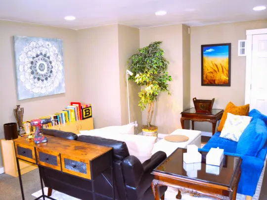 Cozy Nest 5 Near Und Campus - Grand Forks, ND