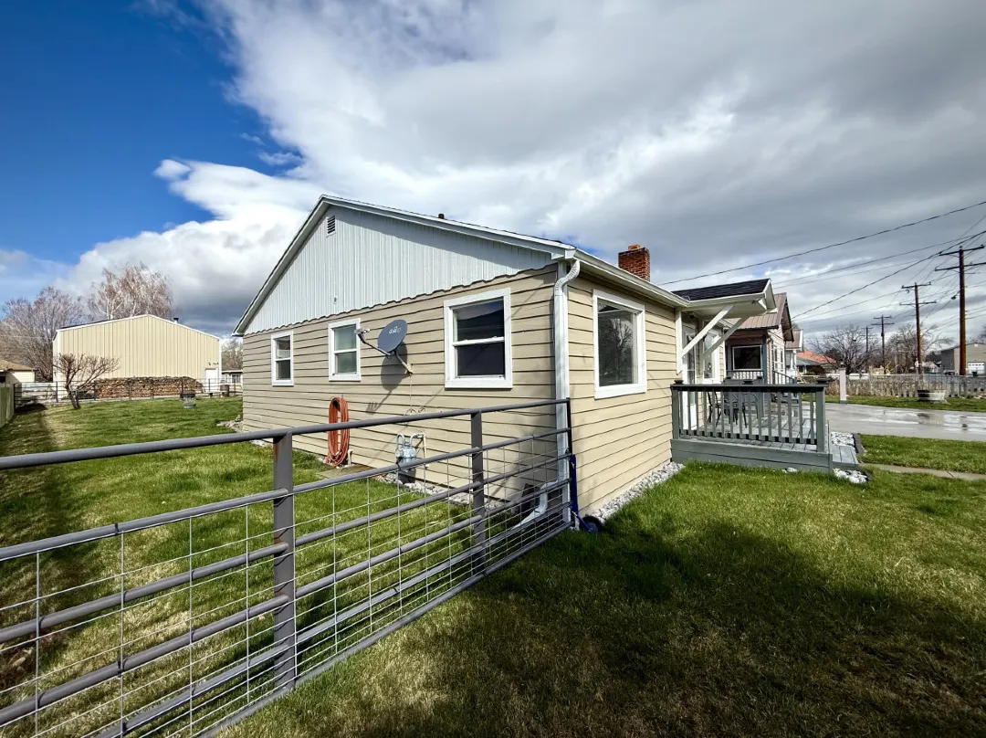 Charming Outdoor Space And Cozy Ambiance - Delightful Retreat - Baker City, OR