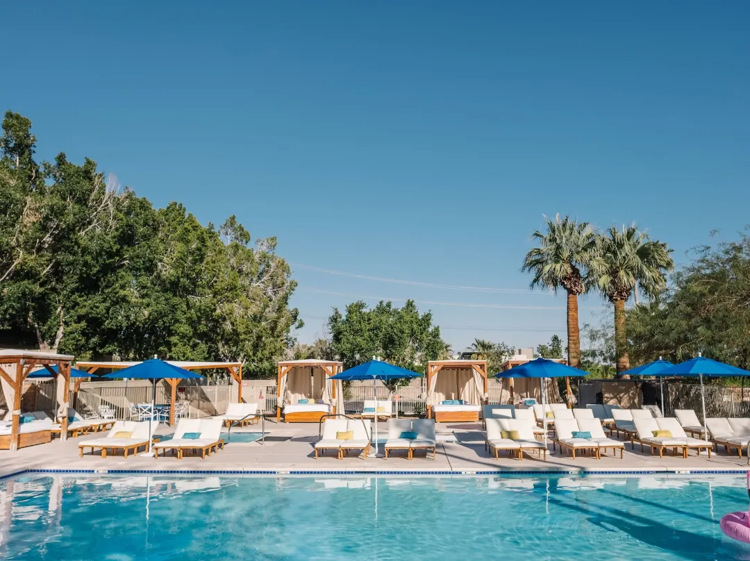 L3 Oasis Hotel - Palm Springs, CA