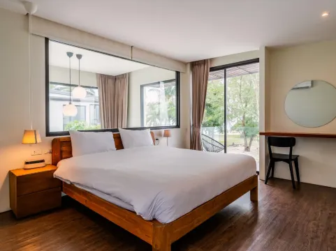 Meet Up Villa - Sichon