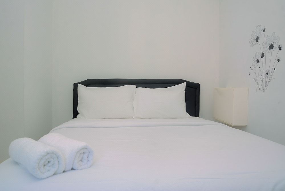 Cozy Living 2br Apartment At Bassura City Near Mall - Jakarta
