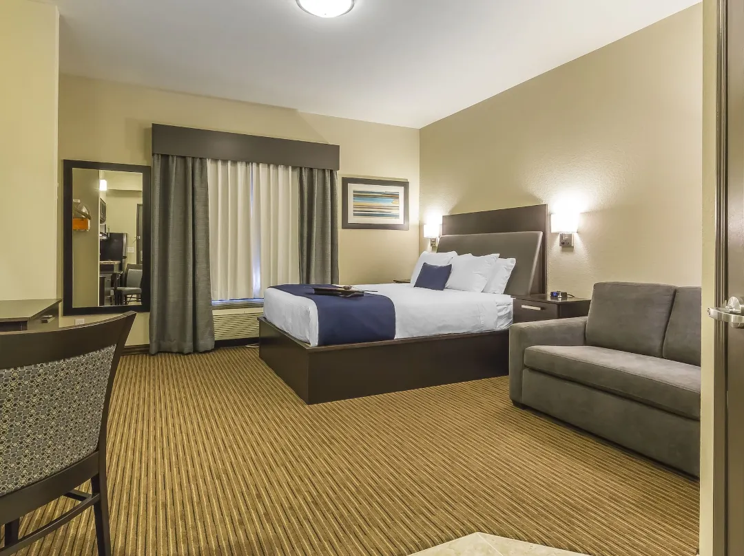 Quality Inn & Suites - Moose Jaw