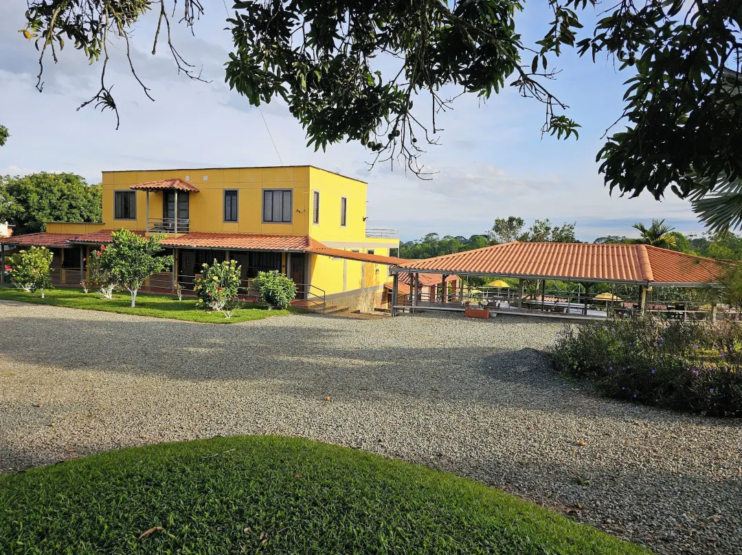 Hotel Campestre Los Mangos - Montenegro