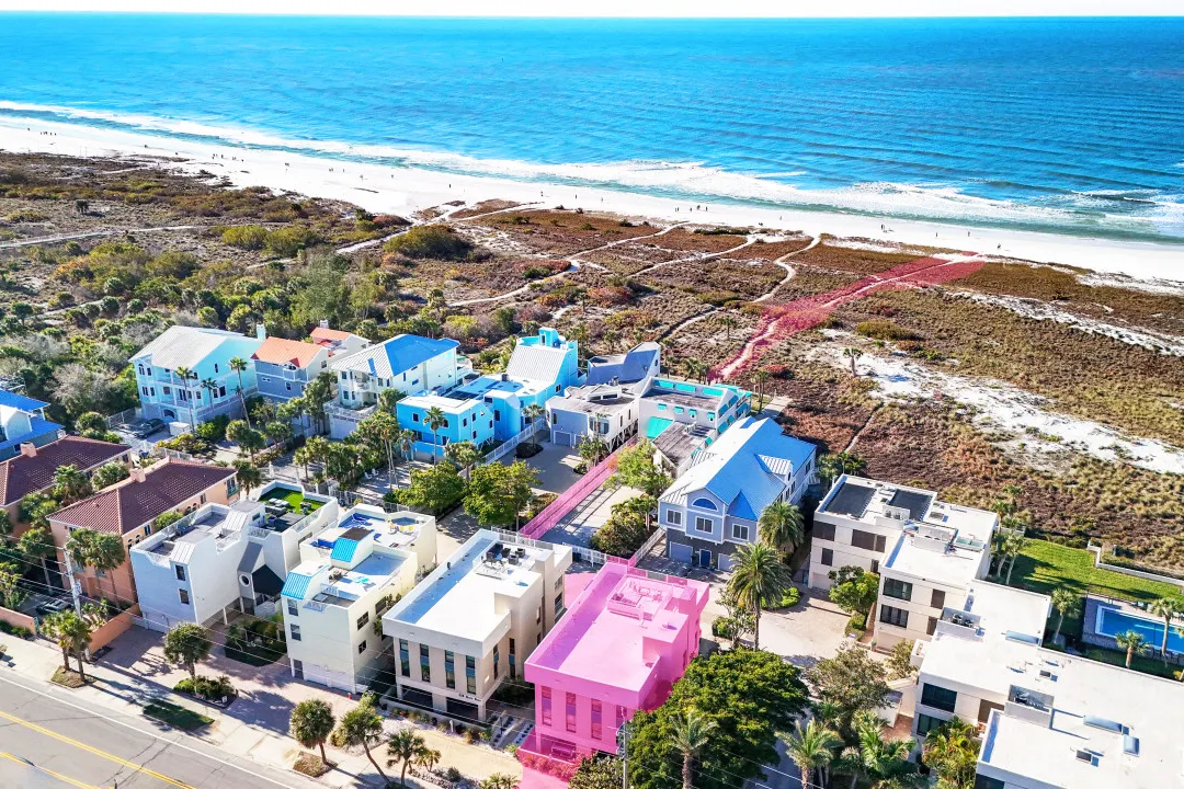Stunning Retreat- Rooftop Sundeck, Crystal Clear Waters - Sarasota, FL