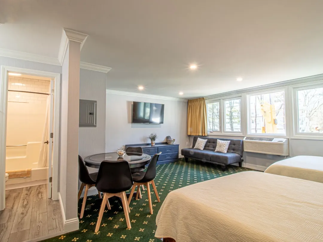 The Niantic Inn - Old Saybrook, CT