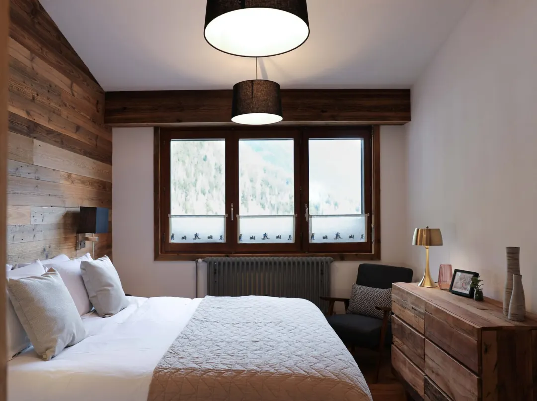 Modern Chamonix Getaway With Balcony - Chamonix