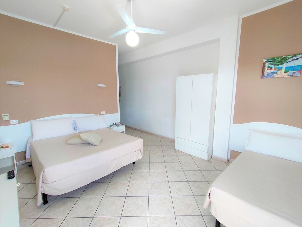 Hotel Baia Del Cigno - Torre San Giovanni
