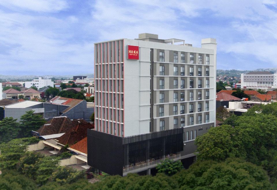 Up-Peak Hotel Simpang Lima Semarang Formerly HA-KA Simpanglima Hotel ...