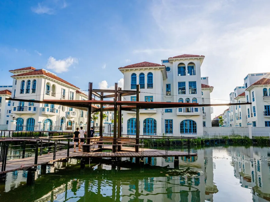 Ruby Hạ Long 8 Hotel - Ha Long
