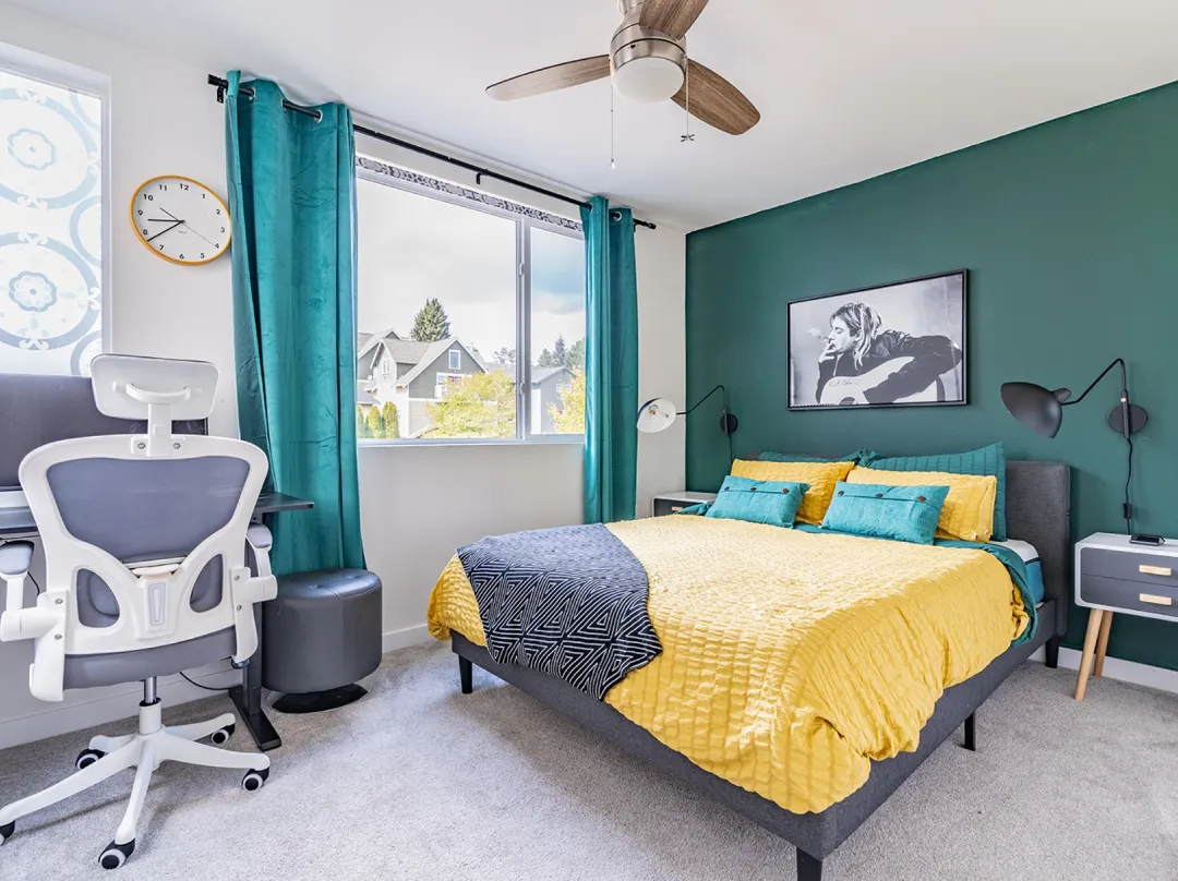 3br | Rooftop, Family | West Seattle | Sophari - Seattle, WA