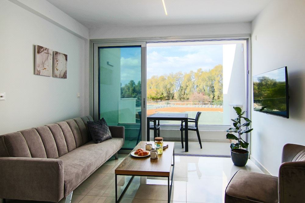 Phaedrus Living: Seaside Executive Flat Harbour 101 - Paphos