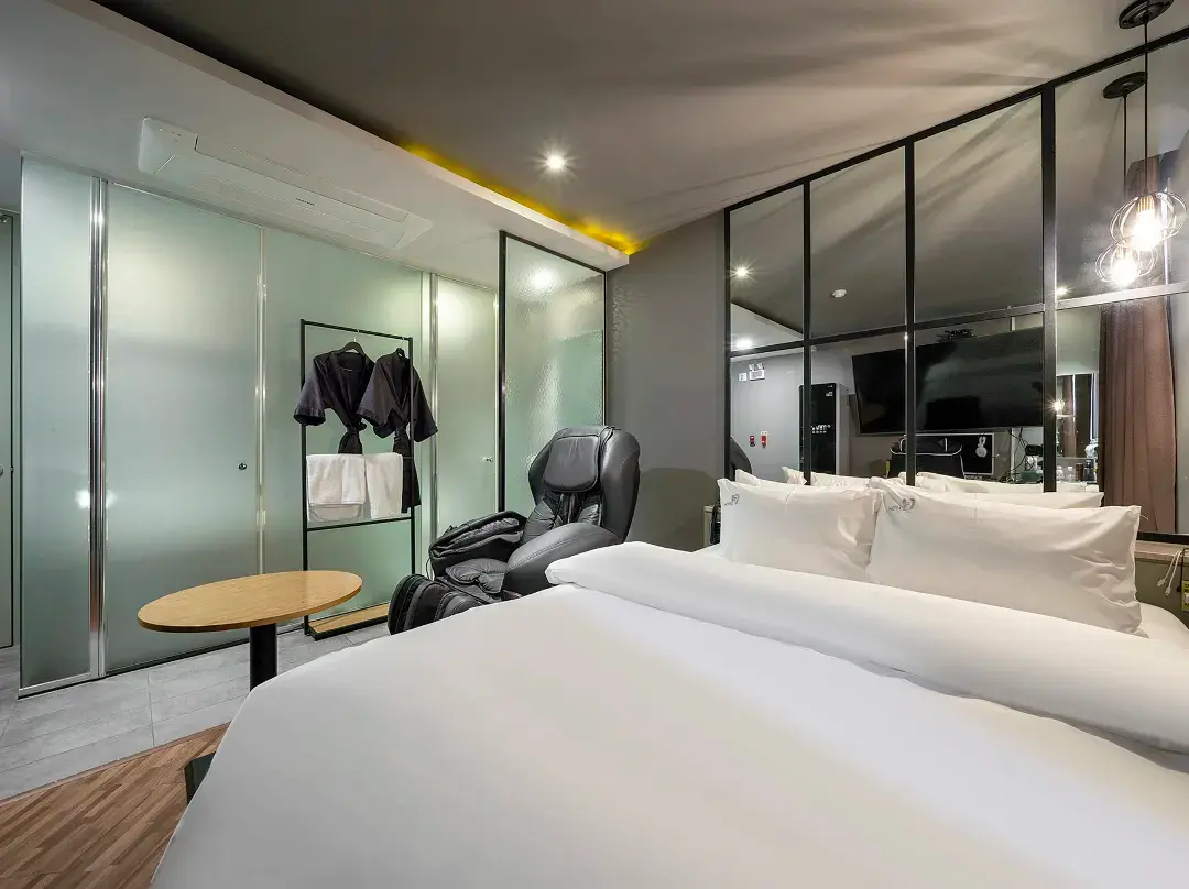 Daejeon Sintanjin Hotel Wol - Daejeon