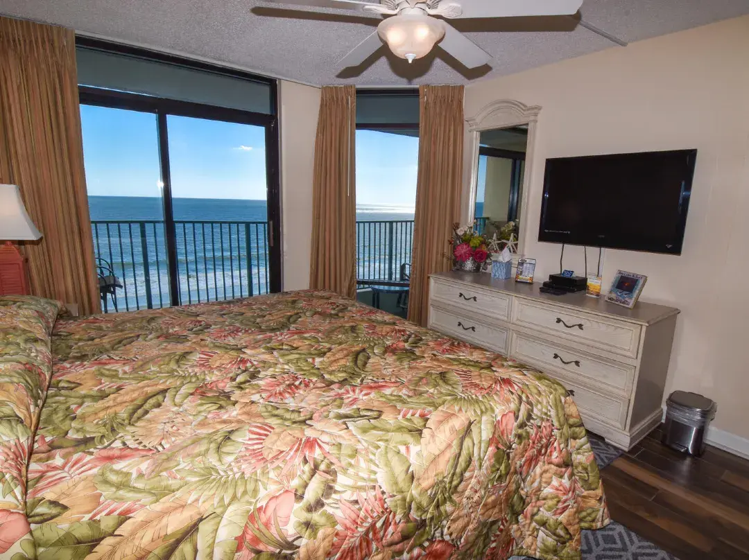 Oceanfront Views And Relaxing Amenities - Gorgeous Coastal Retreat - North Myrtle Beach, SC