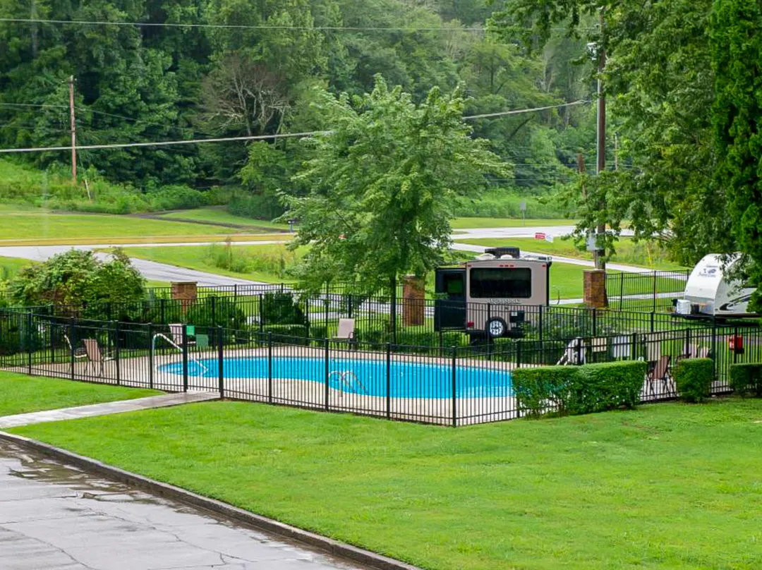 Smoky's Lookout - Townsend, TN