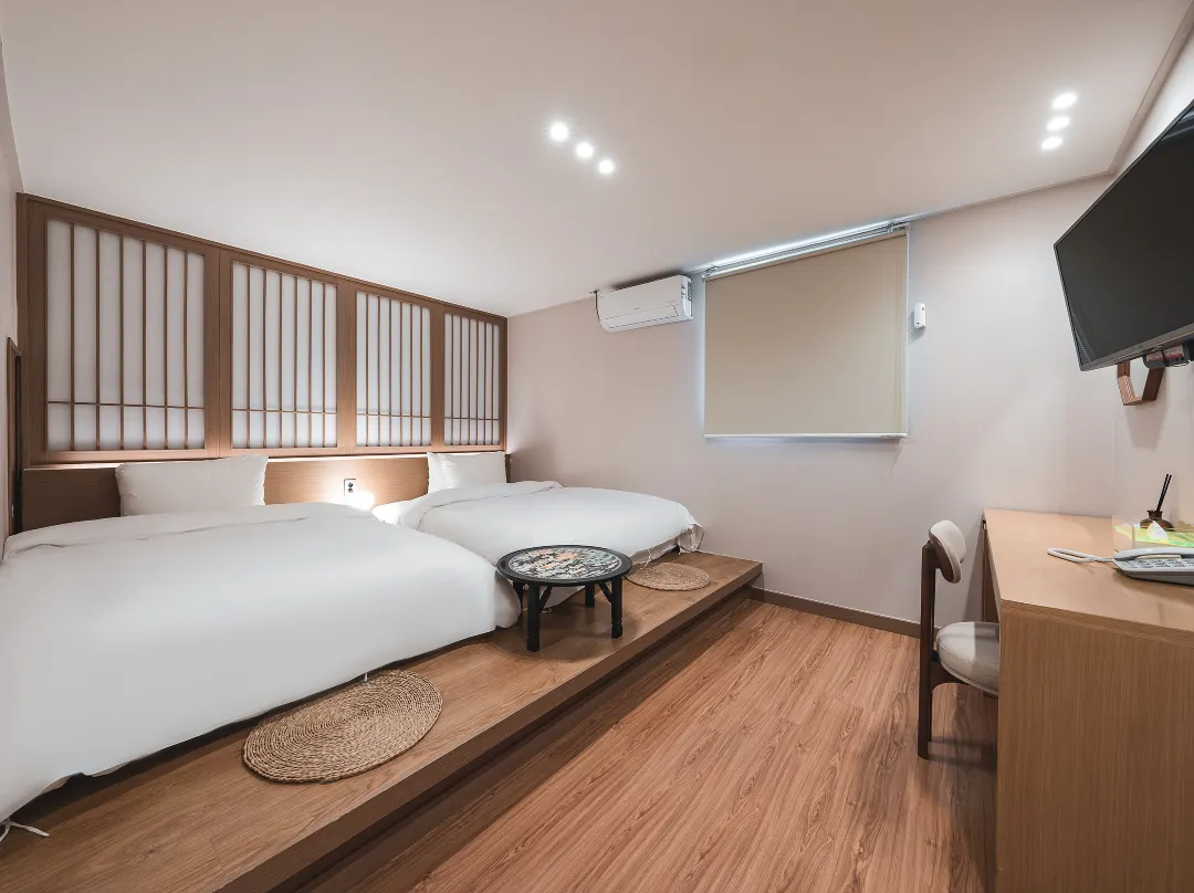Kyeongju Hotel Gonggan - Gyeongju-si