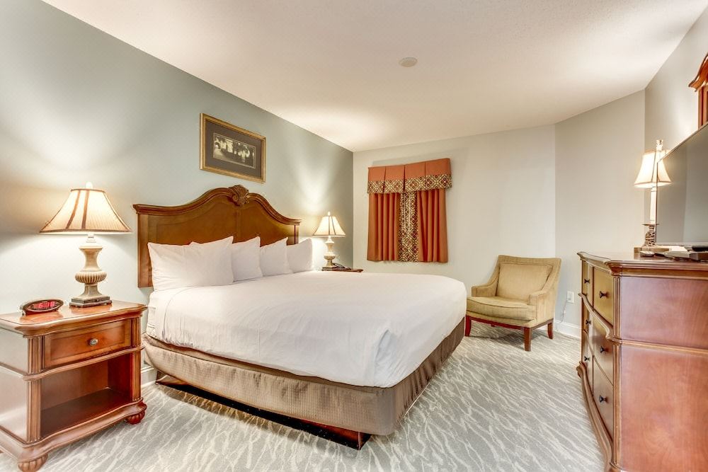 Beachfront Anderson Condos By Hosteeva - Myrtle Beach, SC